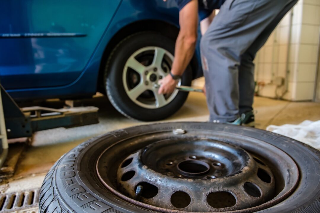 Flat Tire Change or Replacement – HHH Towing Winnipeg